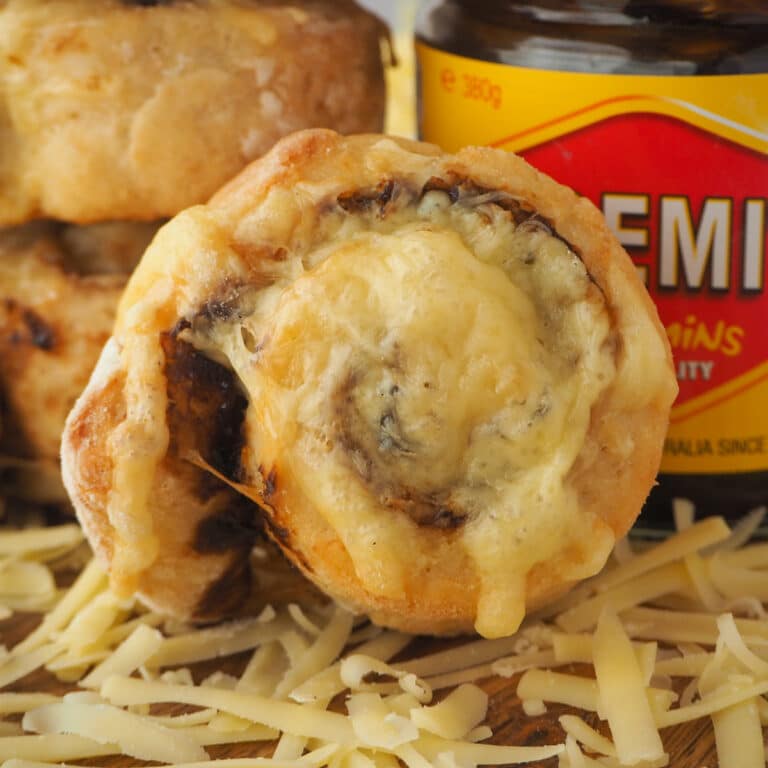 Cheesymite Scrolls - The Aussie home cook